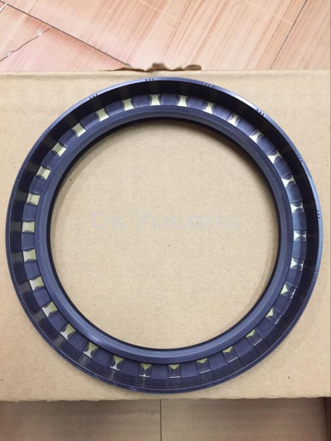 Joints d'axe de NOK AE4153E TC105*135*14 pour des machines de construction